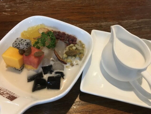 Exploring The “Coconut City” One 清补凉 At A Time: Larry Gu's Internship ...